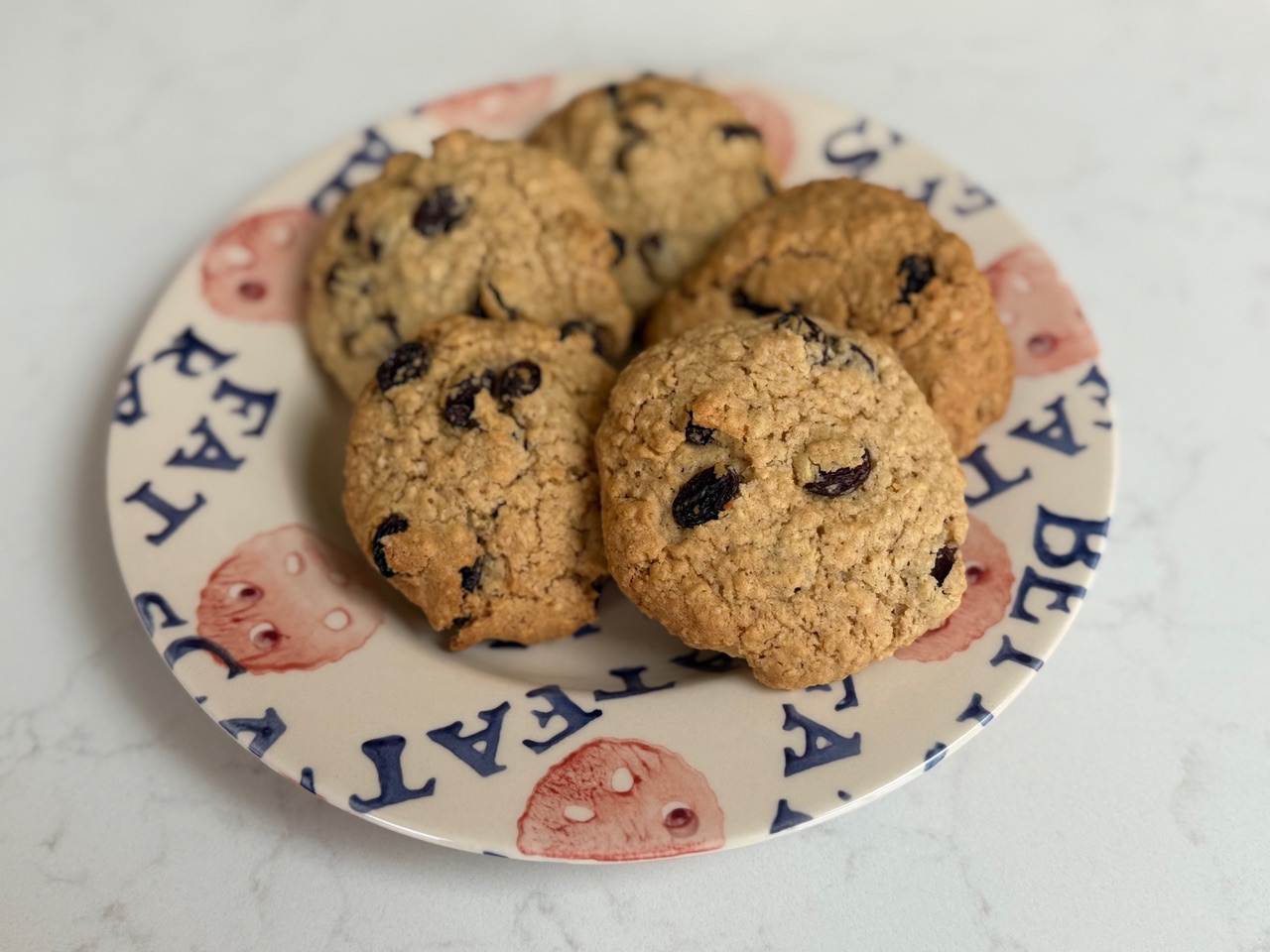 Oat and raisin cookies • Little Vikings - York for Kids